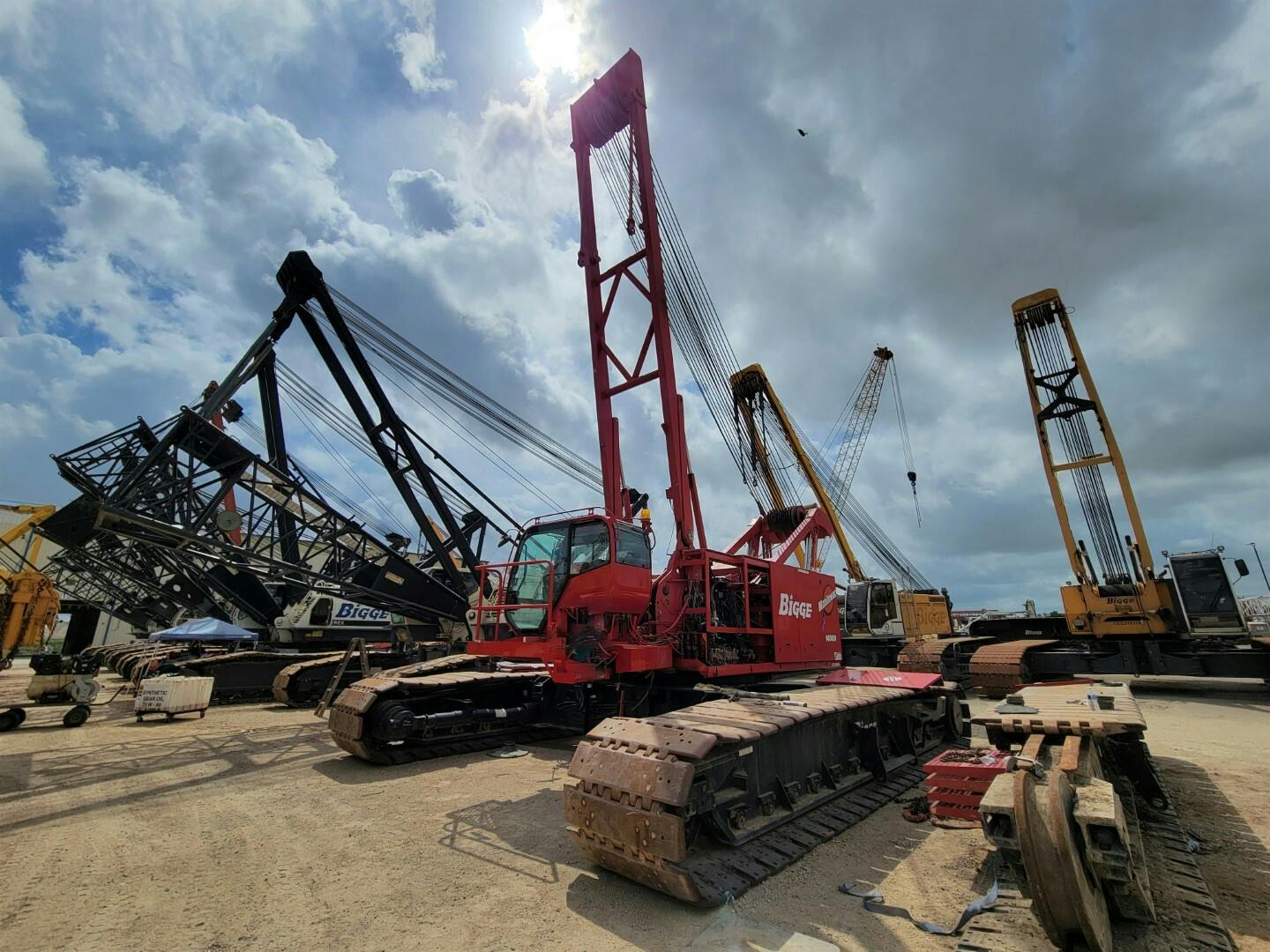 Manitowoc 14000 Load Chart and Specifications | Bigge.com