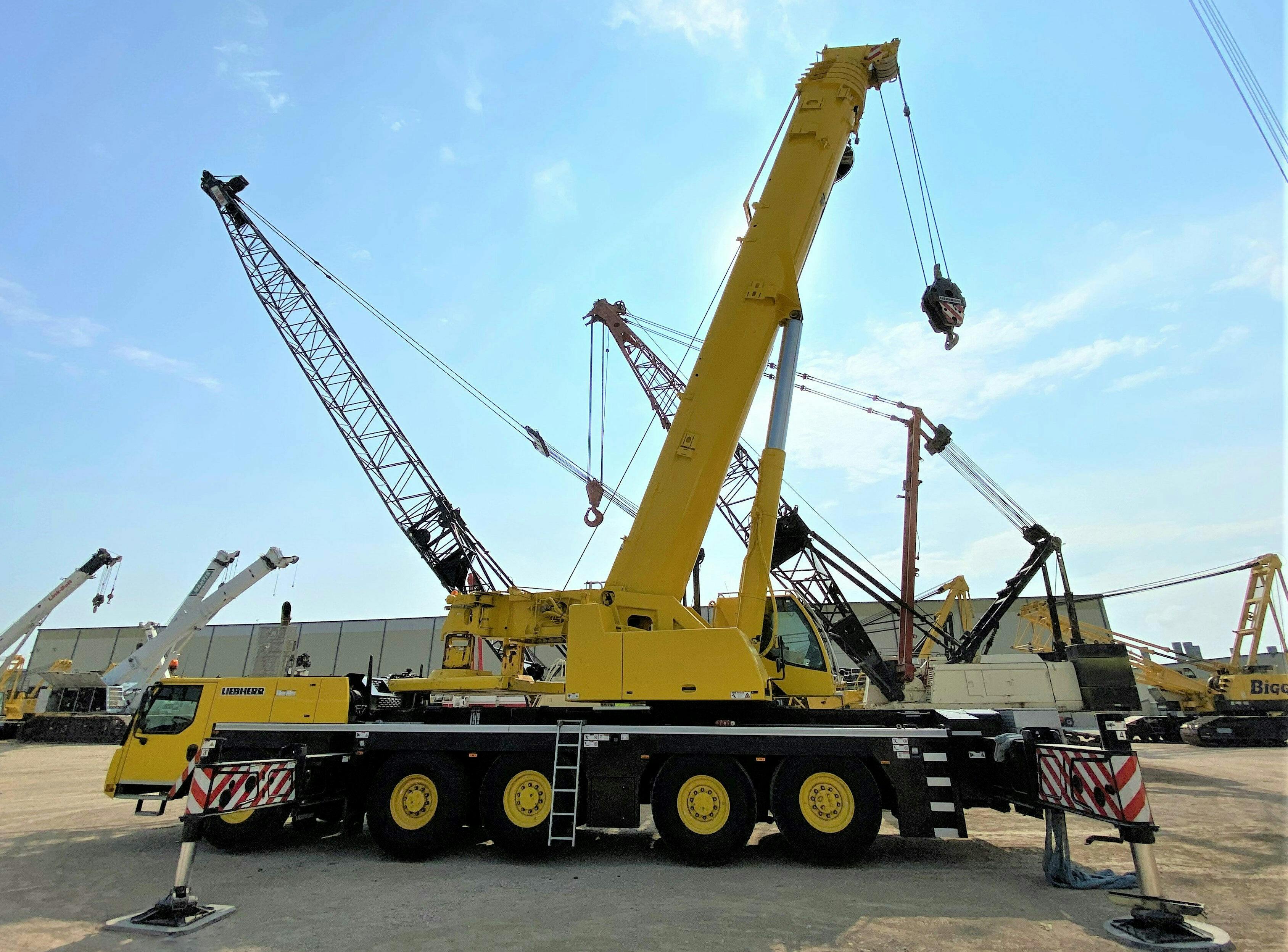 Liebherr LTM 1300 Load Chart and Specifications | Bigge.com