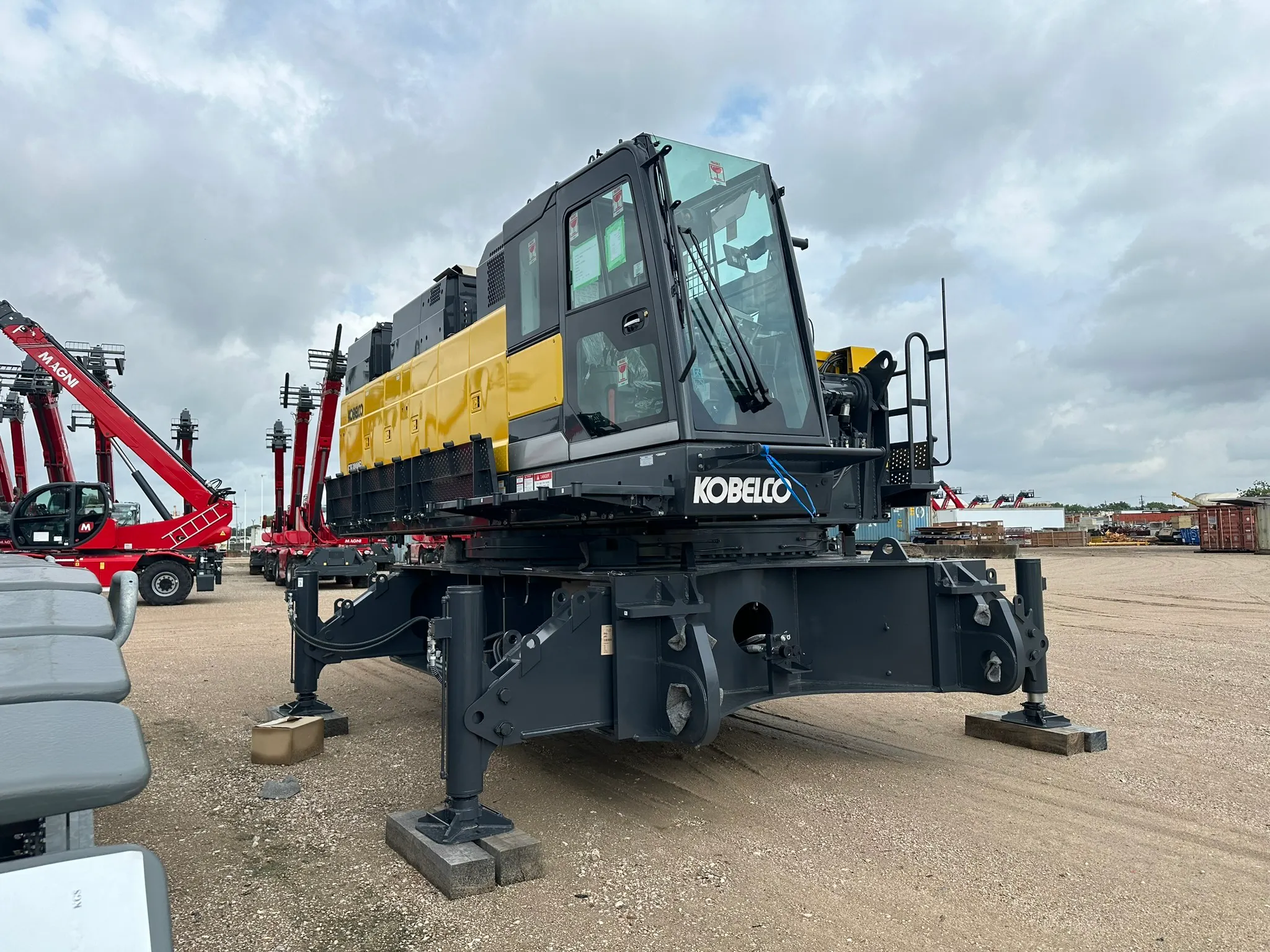Manitowoc 777 Load Chart and Specifications | Bigge.com | Bigge.com
