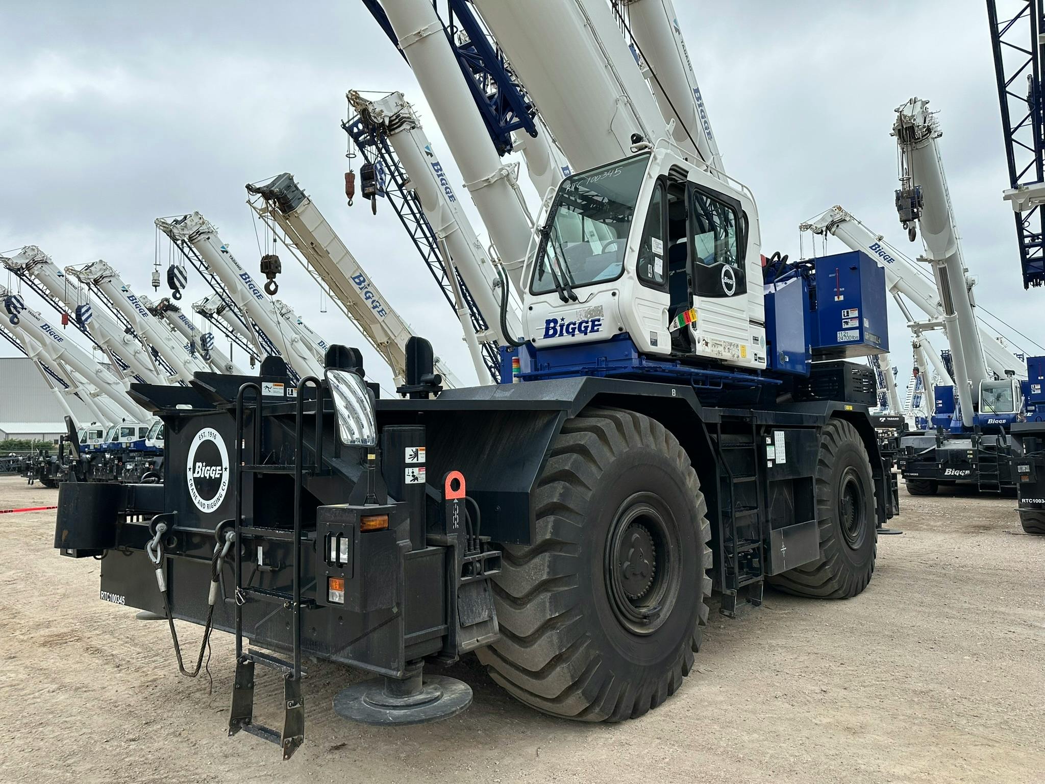 Link-Belt RTC80100 Load Chart and Specifications |… | Bigge.com