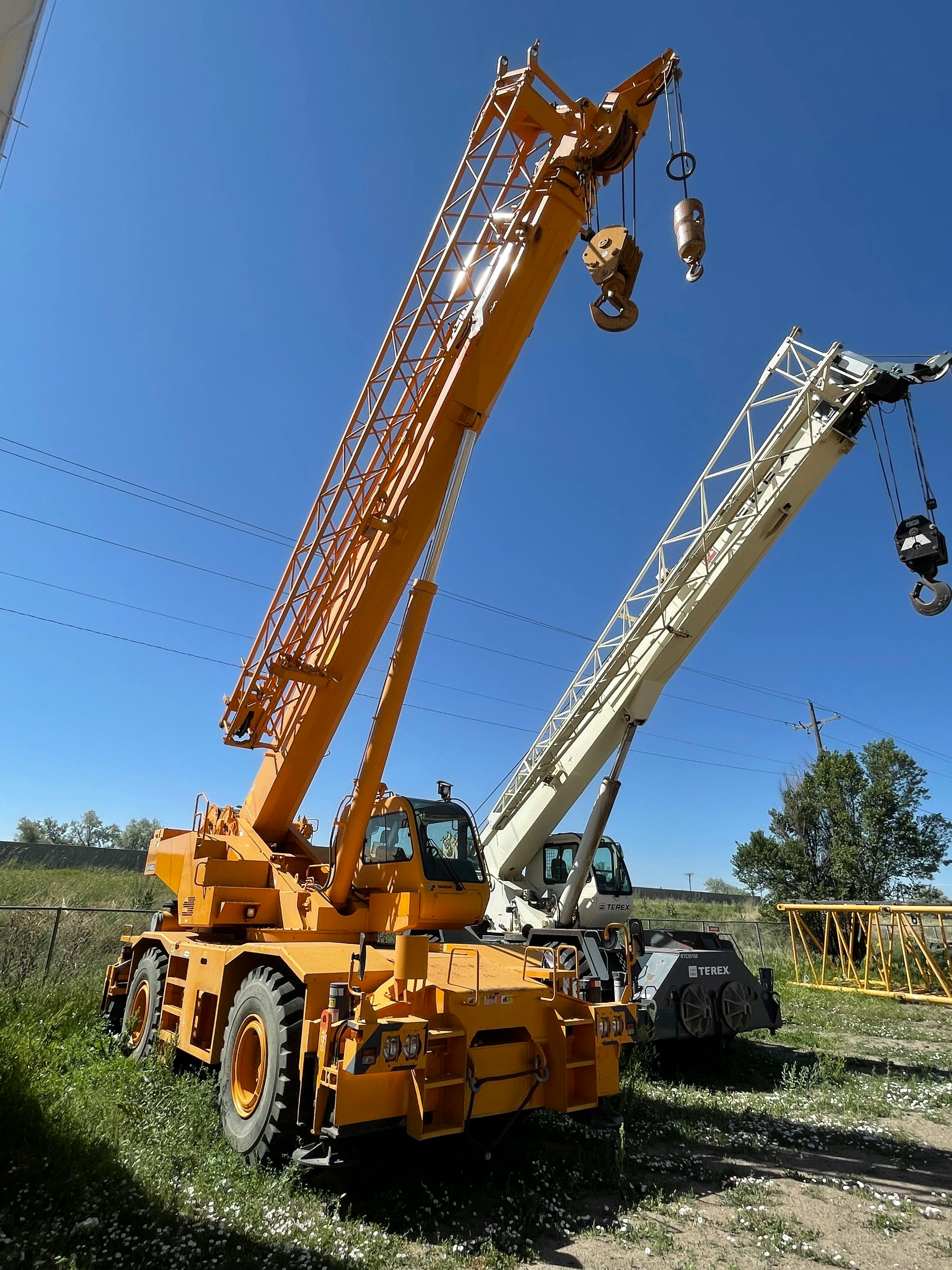 Grove RT600 Load Chart and Specifications | Bigge.com | Bigge.com