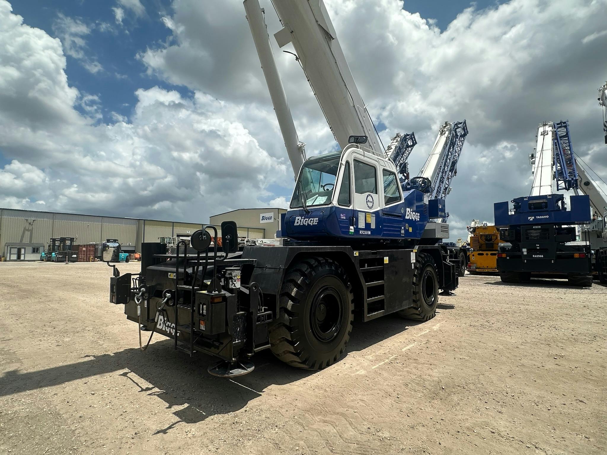 Terex RT555 Crane Overview and Specs | Bigge.com | Bigge.com