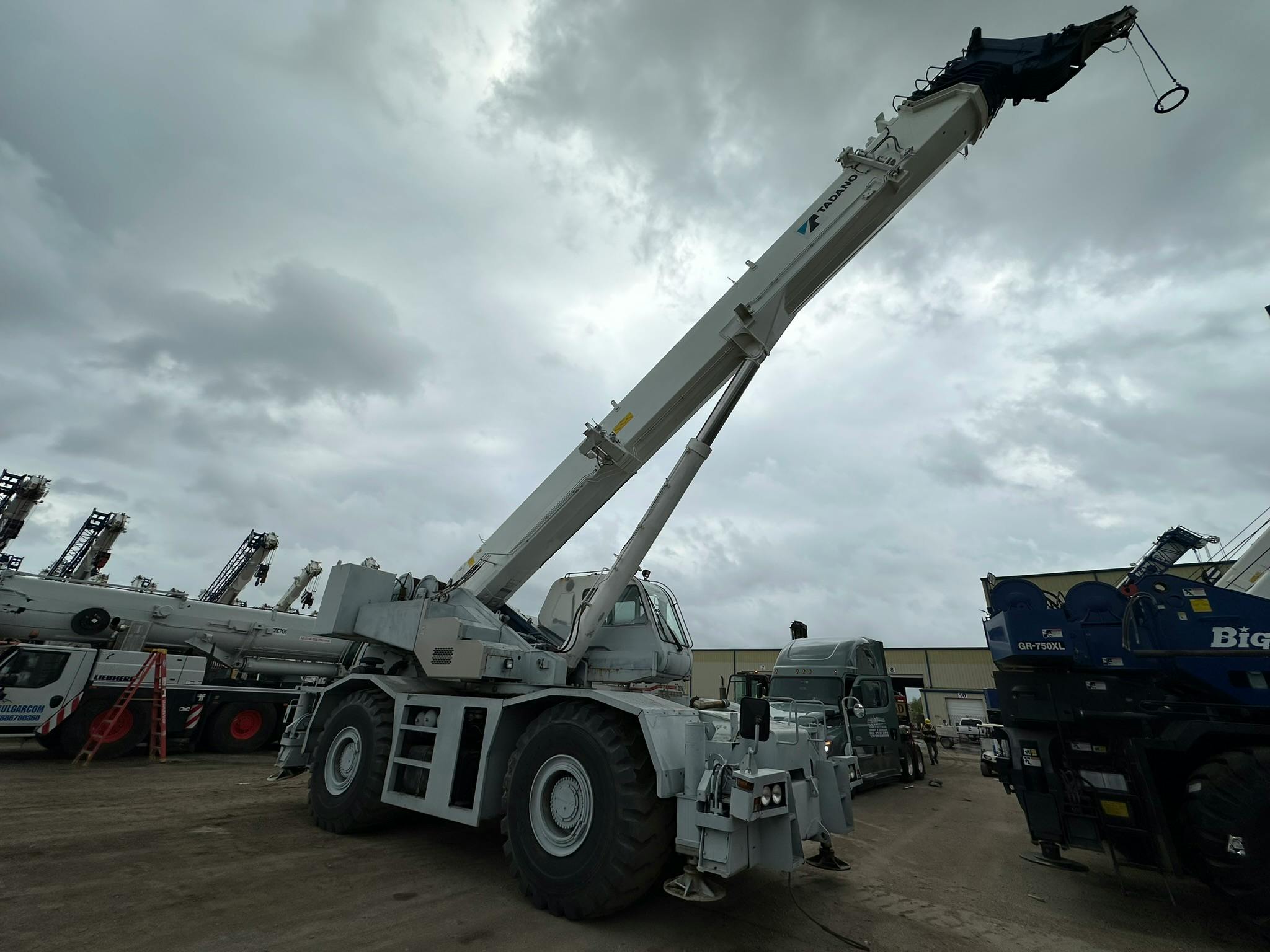 Grove RT880 Crane Overview and Specs | Bigge.com | Bigge.com