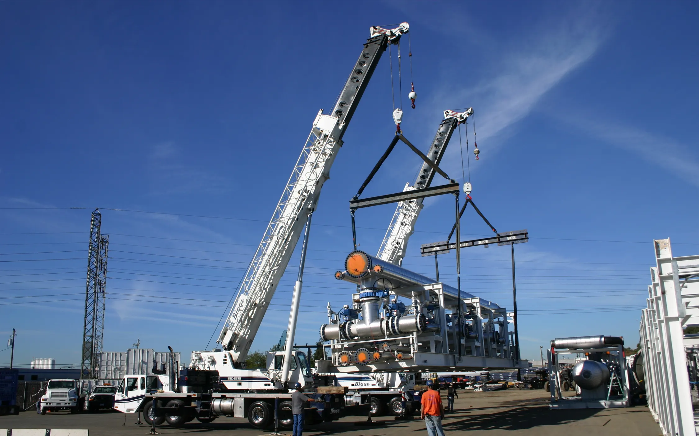 Refinery and Petrochemical Crane Rental Solutions | Bigge.com