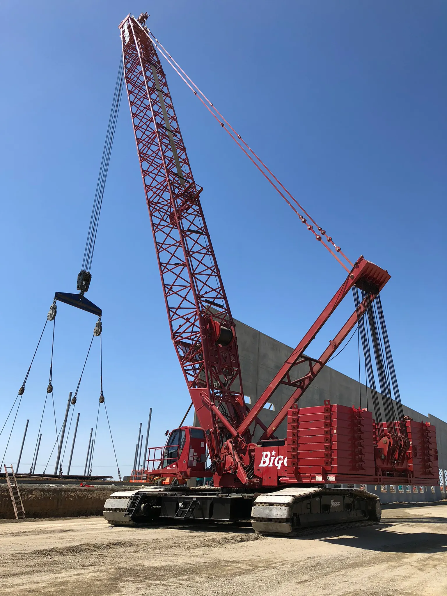 Tilt Up Construction Crane Rental Solutions | Bigge.com