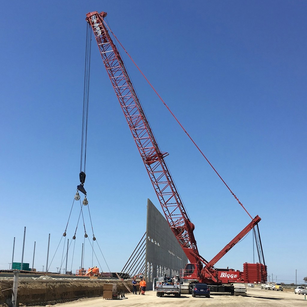 Tilt Up Construction Crane Rental Solutions | Bigge.com Tilt Up Construction Crane Rental Solutions | Bigge.com